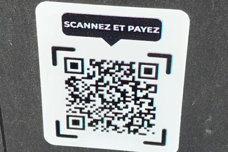 Arnaque : attention aux faux QR codes sur les horodateurs à Luxembourg ...